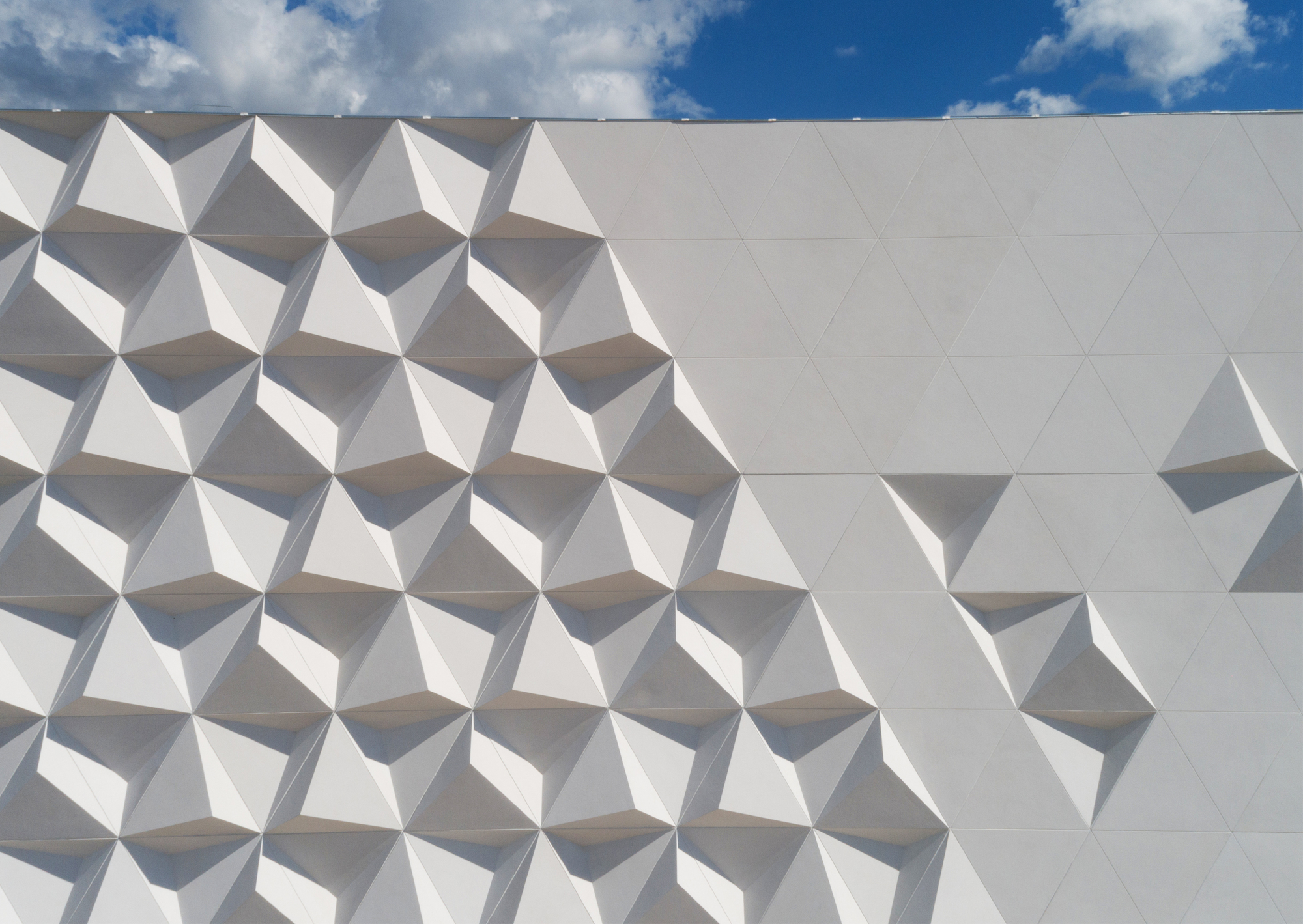 Galería de Fachada Liverpool Mérida / Miguel de la Torre Arquitectos - 3
