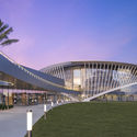 Mori Hosseini Student Union at Embry-Riddle Aeronautical University / ikon.5 architects | ArchDaily