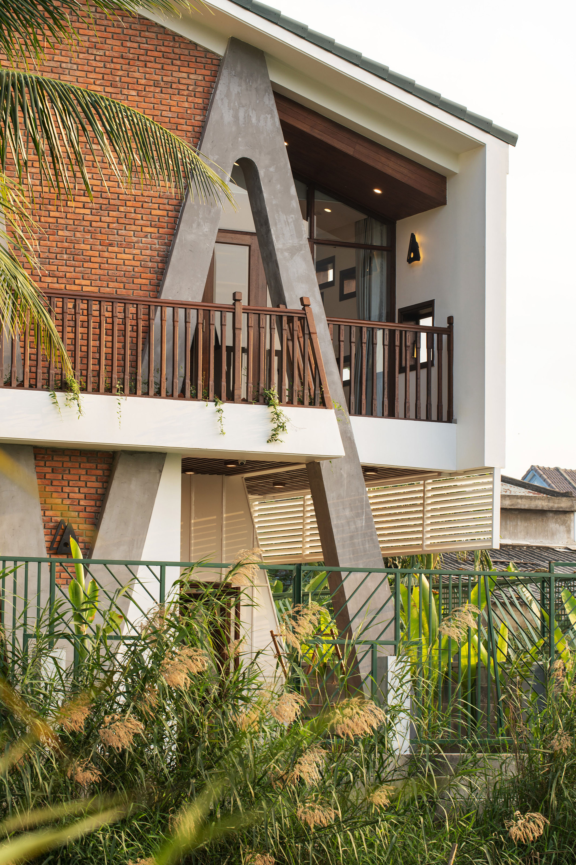 Gallery of Cam Thanh A&A Villa / VRA Design - 18