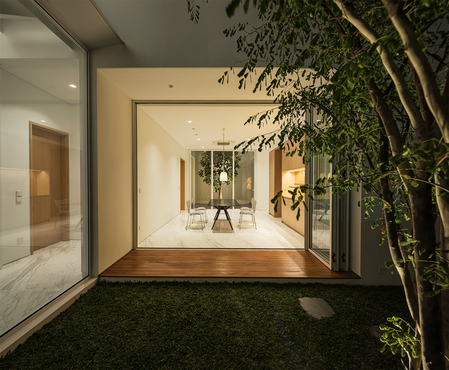 Gallery of Hilltop House / Atelier M+A - 13