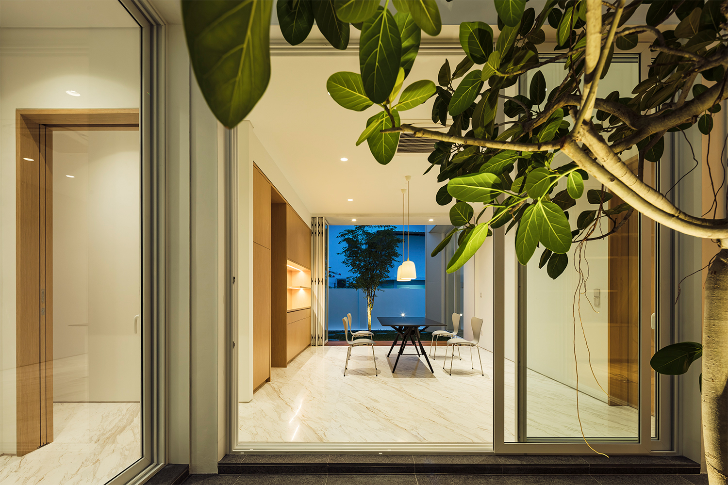Gallery of Hilltop House / Atelier M+A - 14