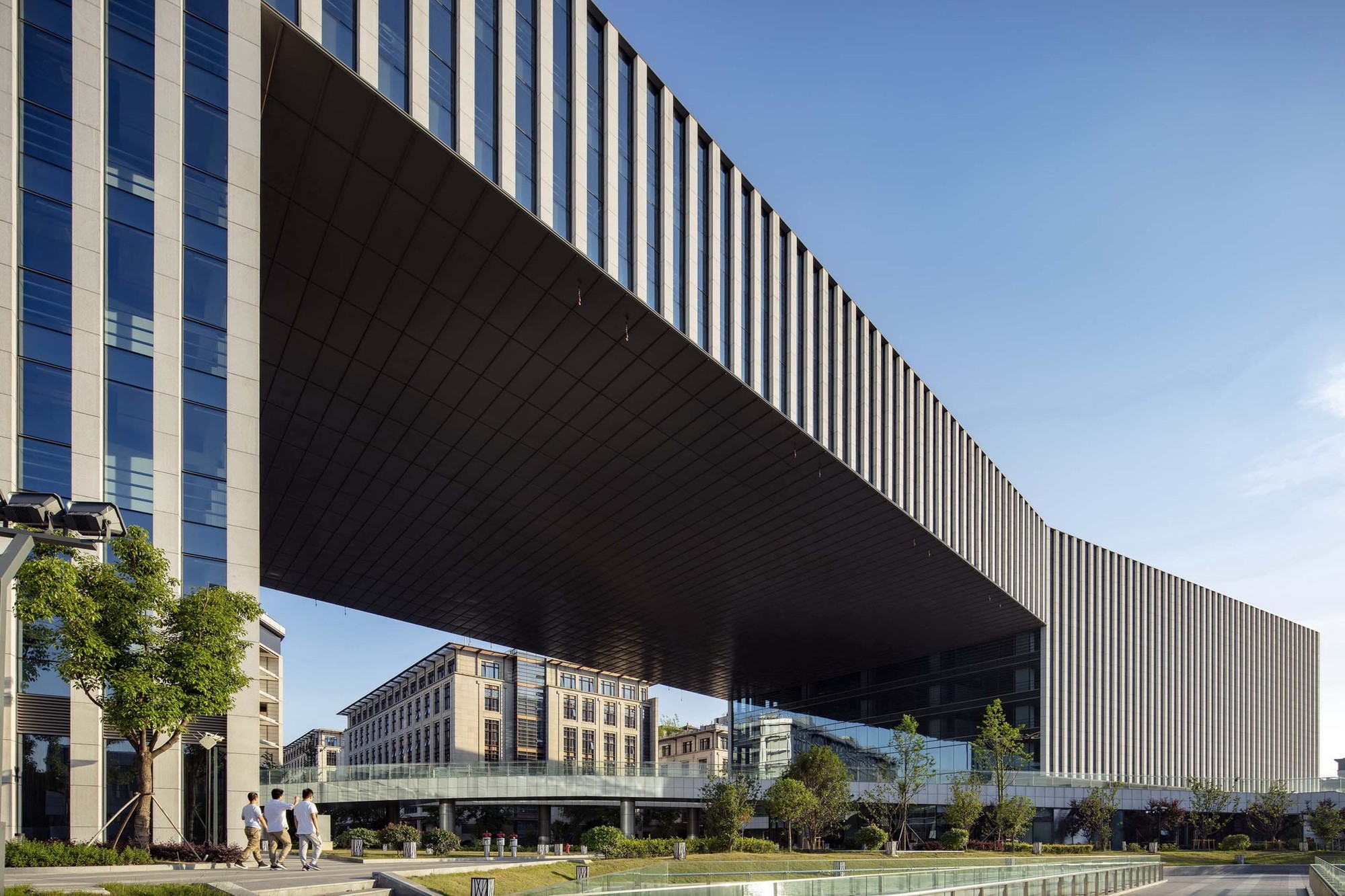 Gallery of Kingboard Centre / Aedas - 1