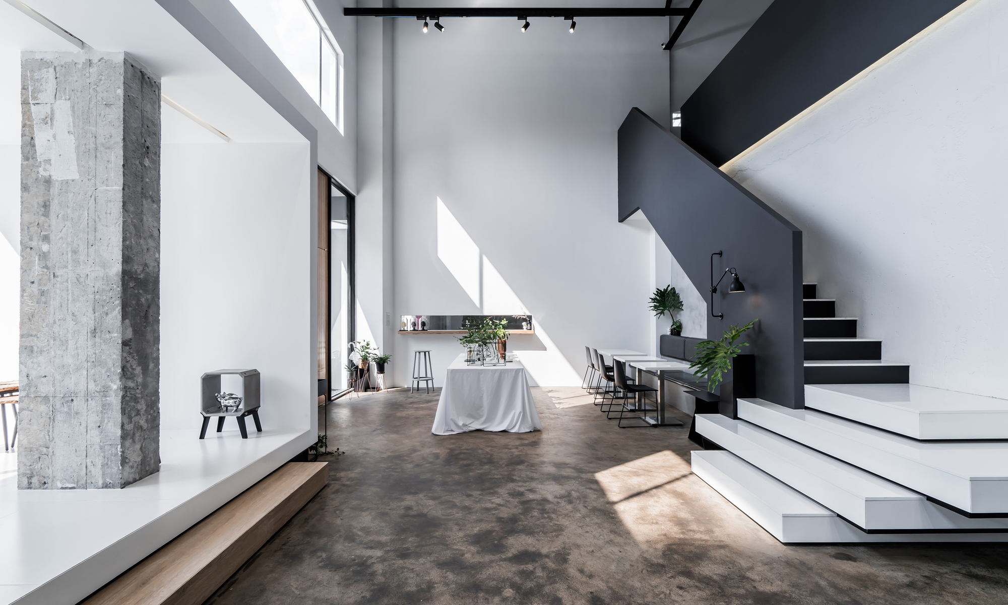 Gallery of Normal²ab Compound Space / Simple Space Design - 8