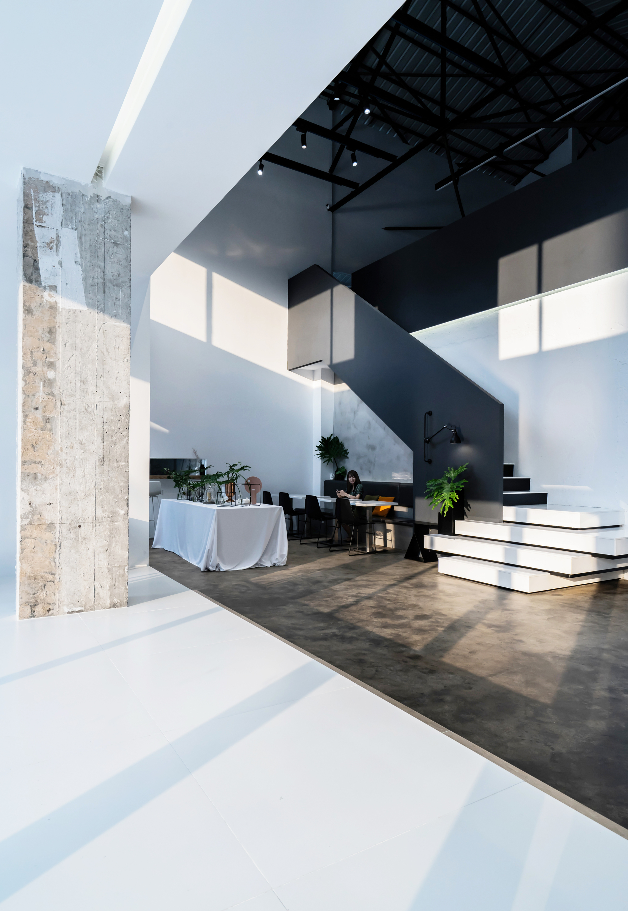Gallery of Normal²ab Compound Space / Simple Space Design - 10