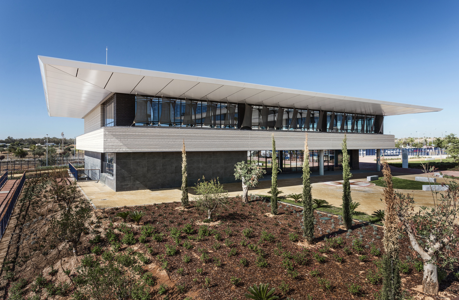 Gallery of Loyola University / luis vidal + arquitectos - 6