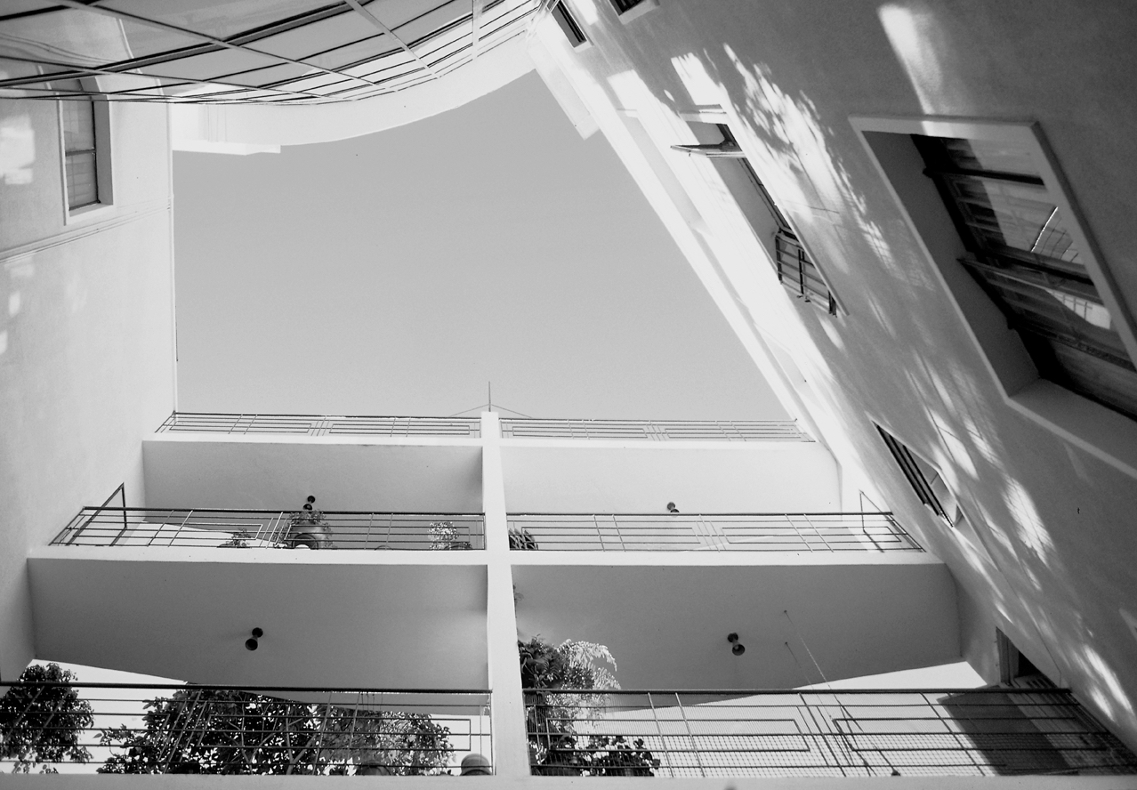 Gallery of Photographs of Caracas Explore the Evolution of Venezuela's ...