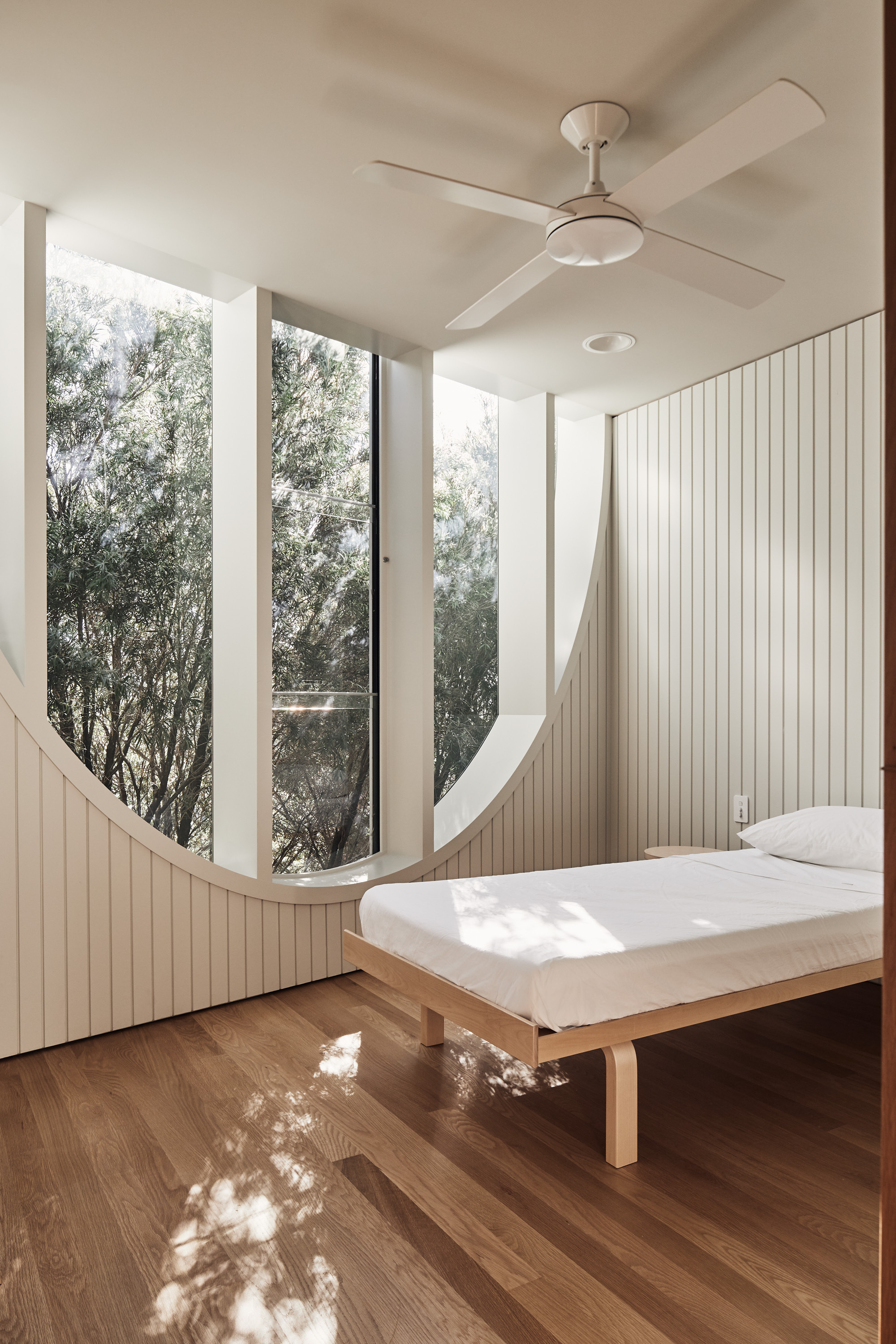Gallery of Glebe House / Chenchow Little - 6