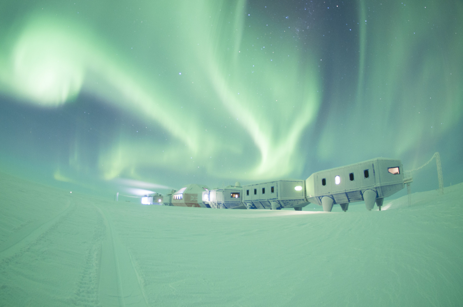 Gallery of In Antarctica, Architecture is Heating Up - 7