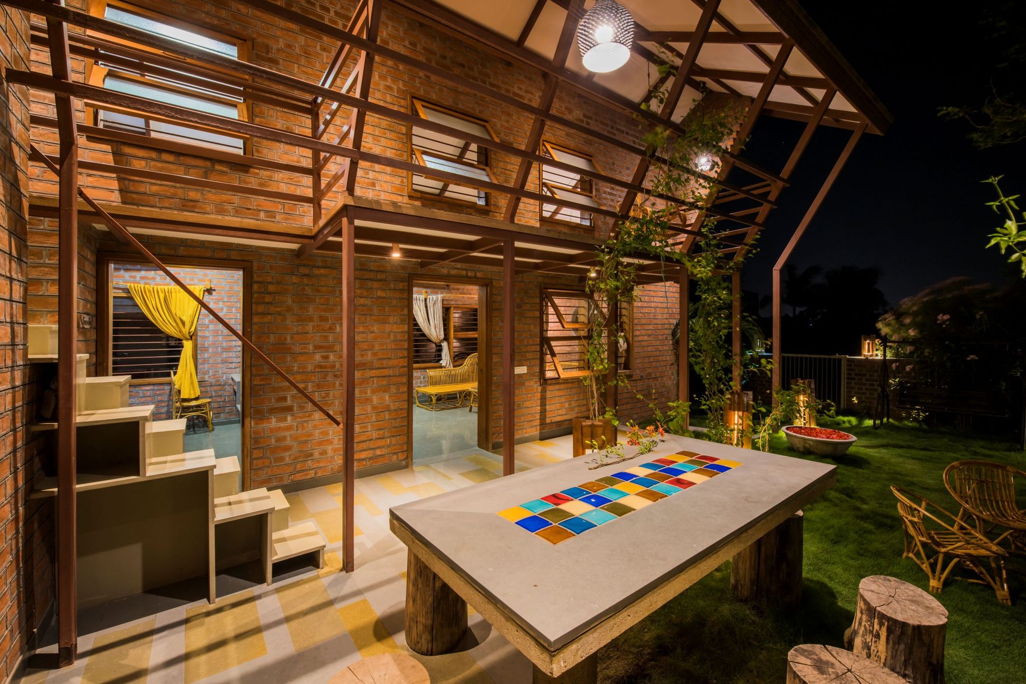 Galería de Residencia Palasvada / Tushar Parikh and Associates - 14