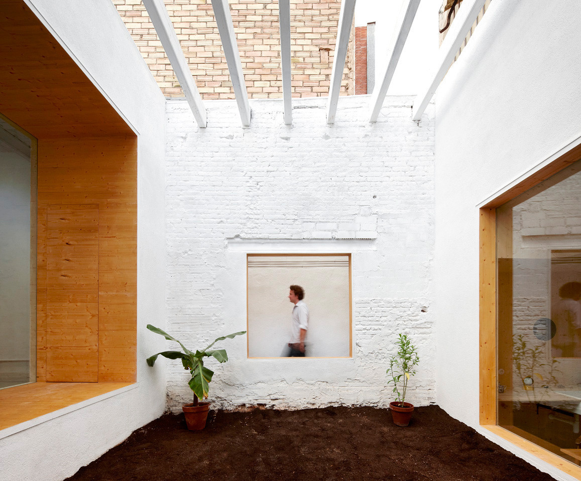Gallery of The Kitchenless Home: Co-Living and New Interiors - 5