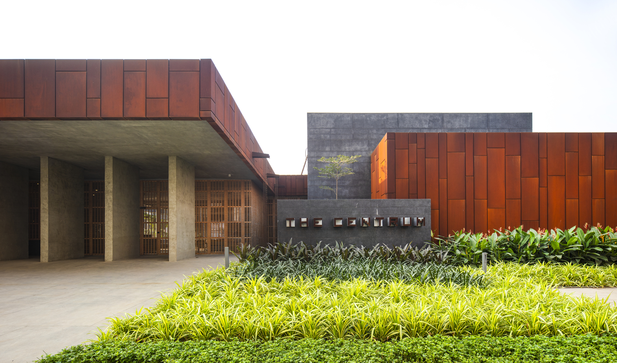 Gallery of The Centrum Club / Abin Design Studio - 9