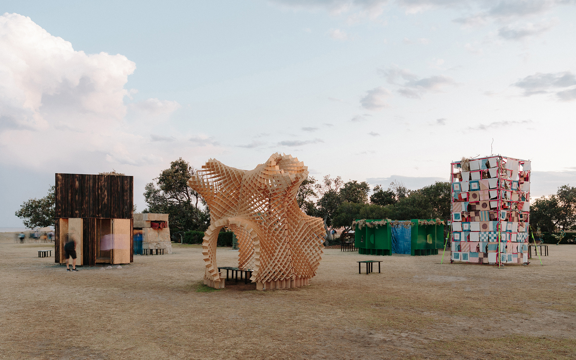 Gallery of Succah by the Sea Temporary Outdoor Exhibition / Office ...