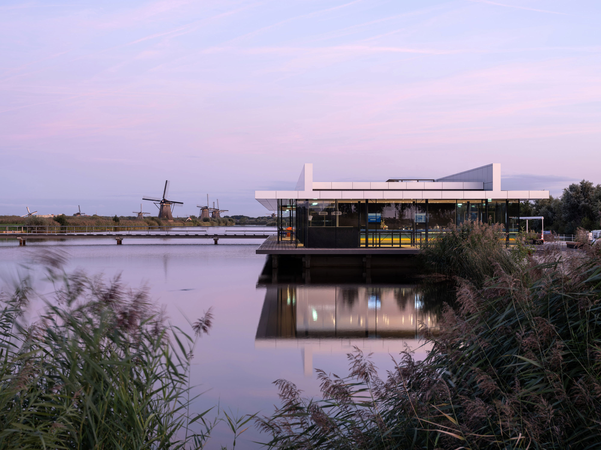 Gallery of Visitor Center Unesco World Heritage Site Kinderdijk / M& DB ...