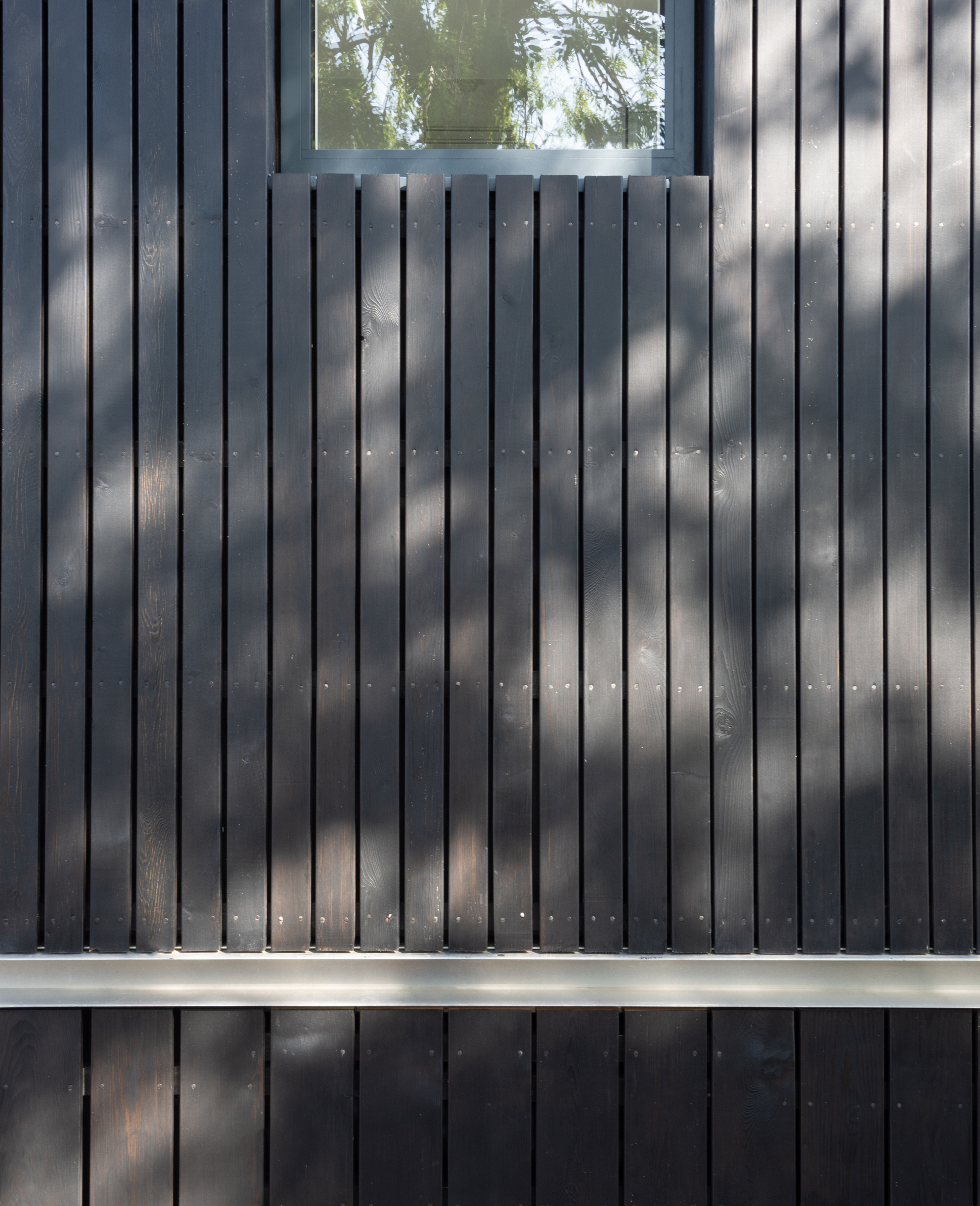 Gallery of Woodview House / Ashworth Parkes Architects - 12