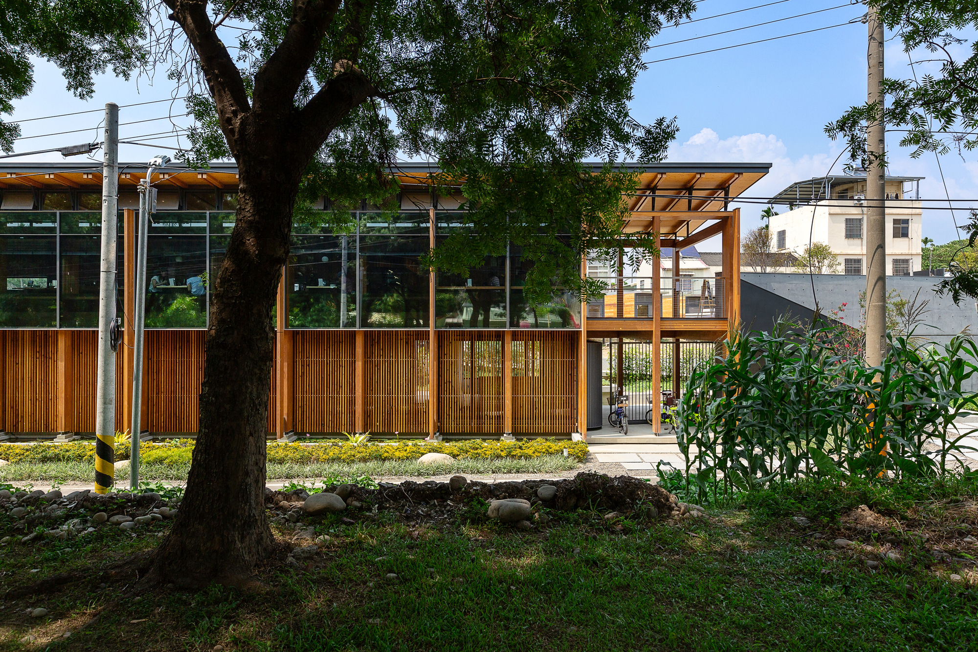 Gallery of On On Nature Restaurant / Studiobase Architects - 4
