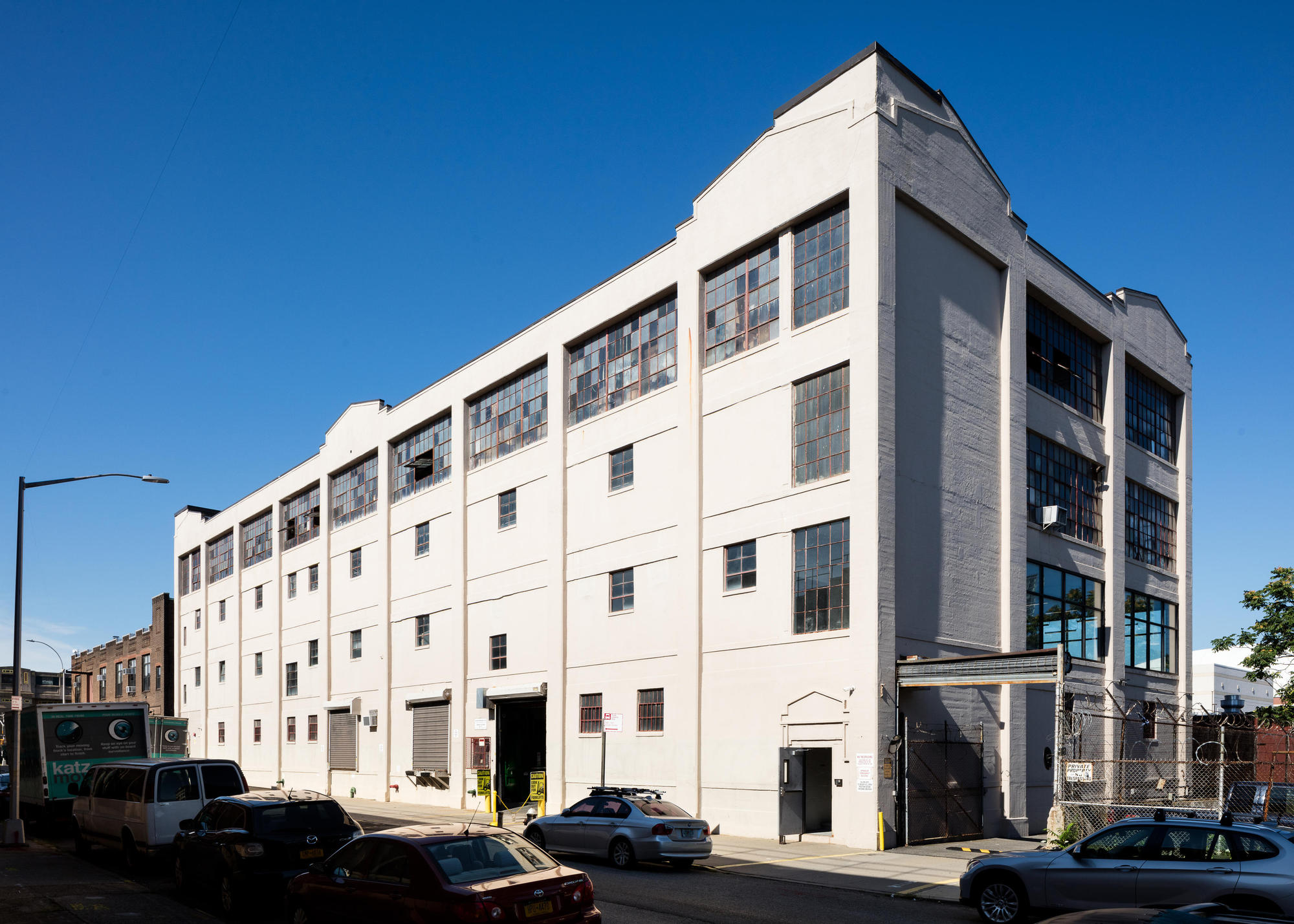 Gallery of MrSteam Offices / Olson Kundig - 5