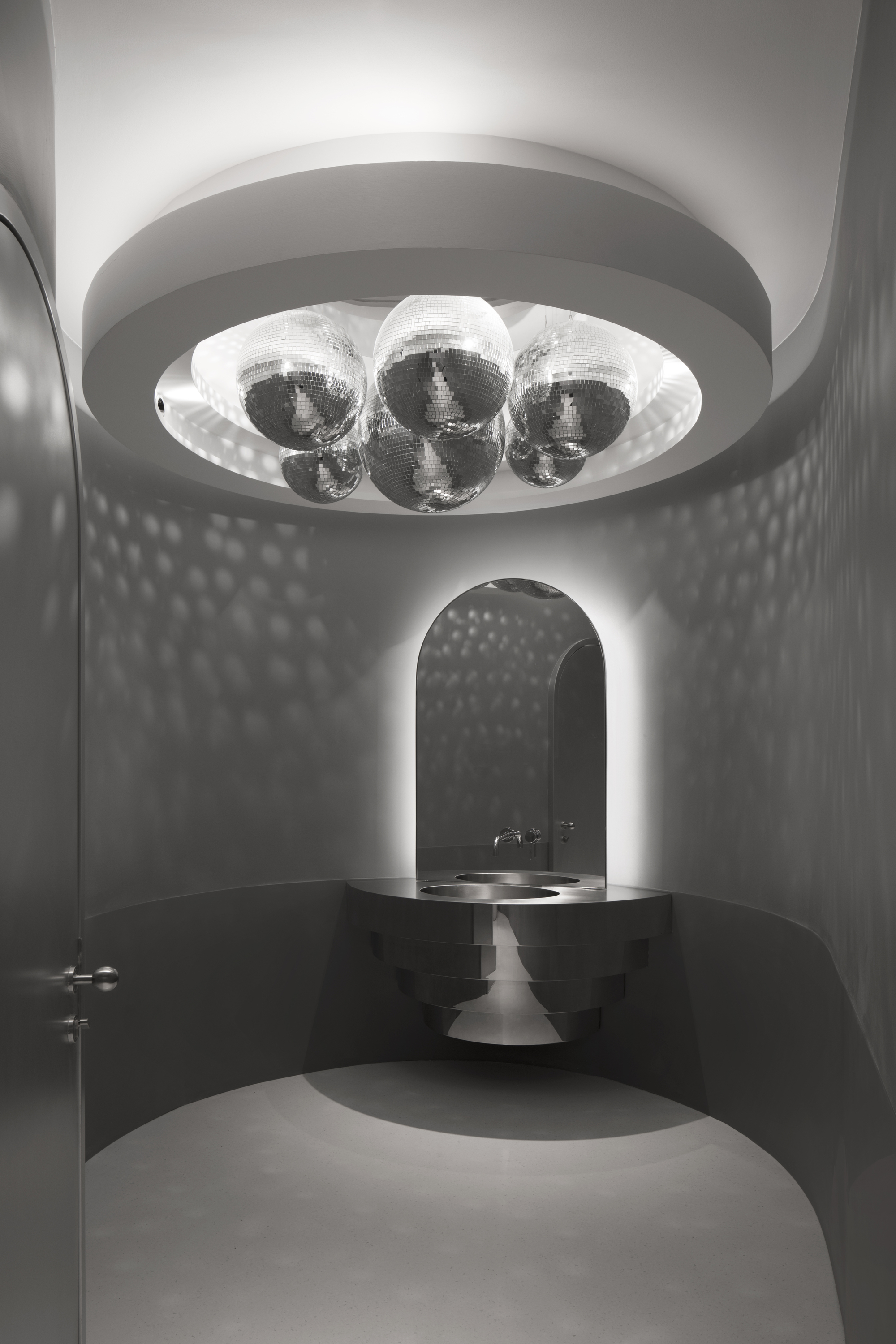 Gallery of Masquerade Photography Studio / 123 architects - 14