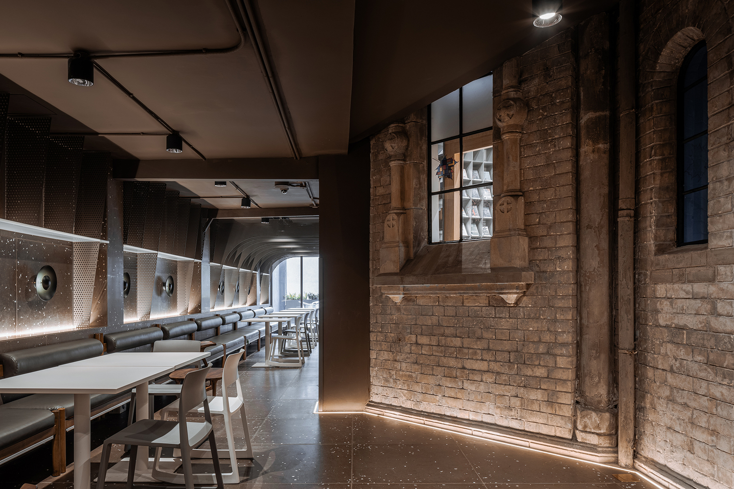 Gallery of Sinan Books Poetry Store / Wutopia Lab - 20