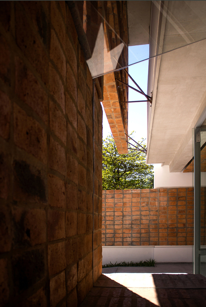 Gallery of Brick in Latin American Architecture: Hospitals and Health ...