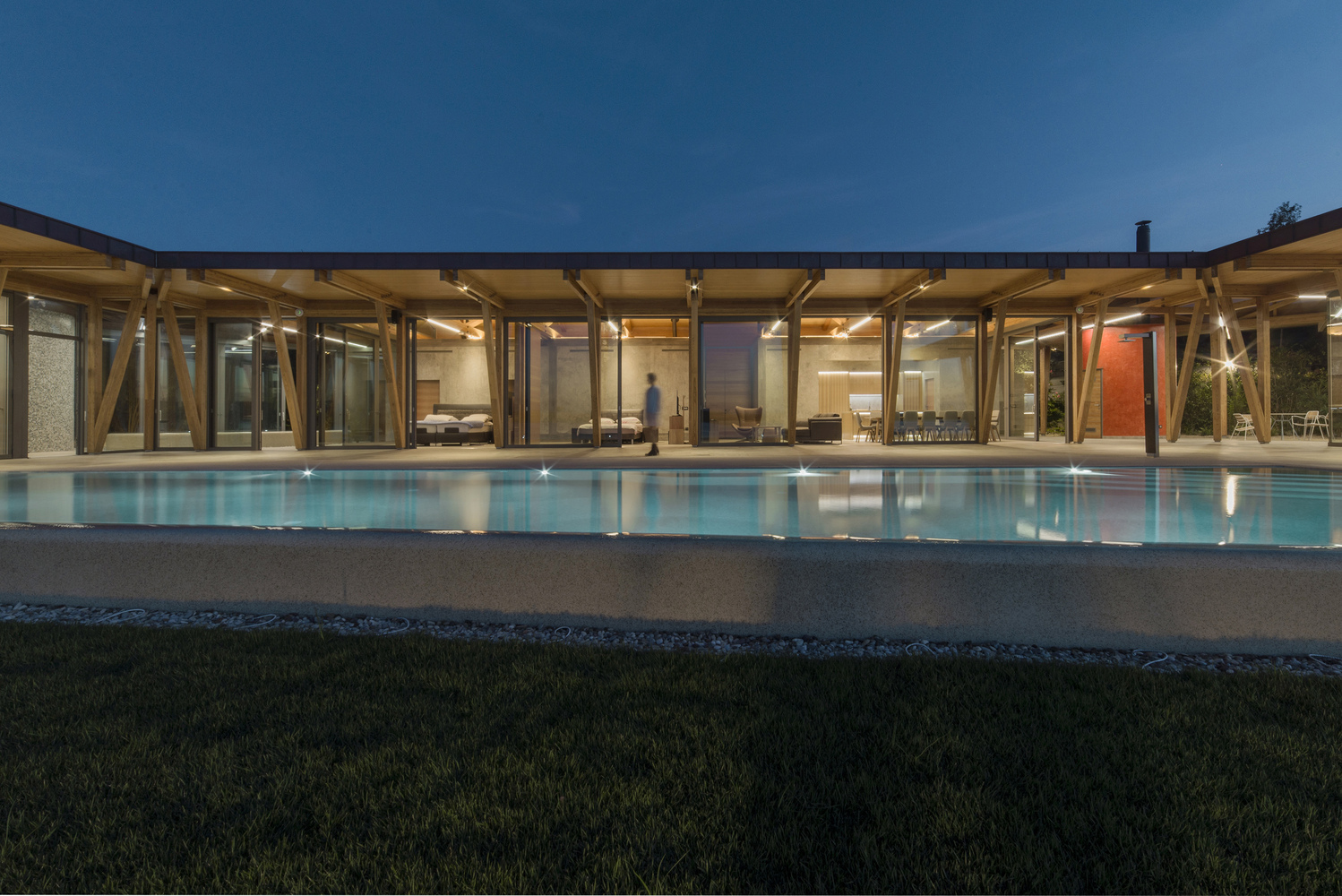 Gallery of Wooden House / Turato Architects - 14