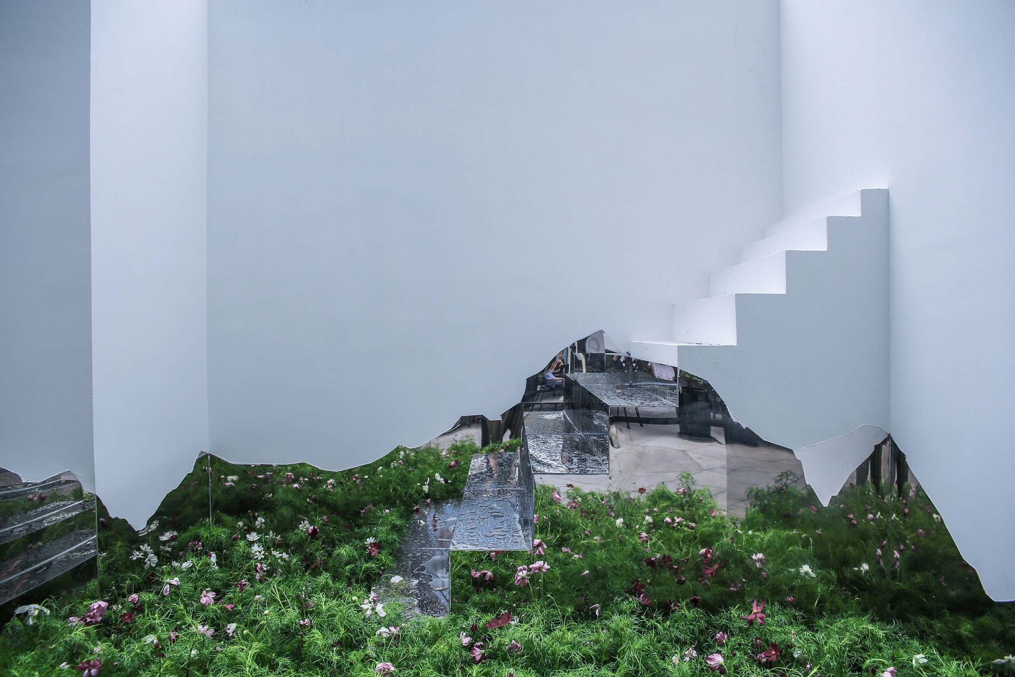 Gallery of Mandala Pop-up Digital Art Museum / One Take Architects - 25