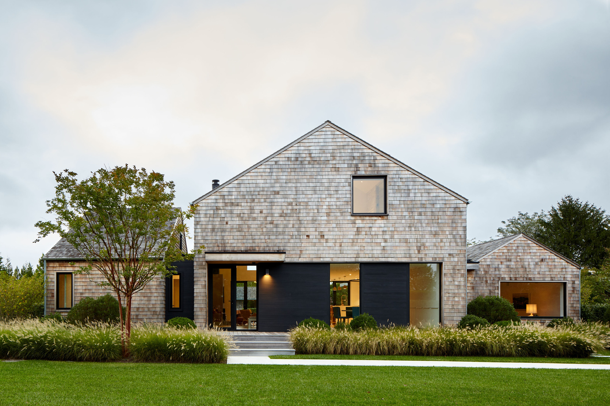 Gallery of Mitchell Lane House / Robert Young Architects - 9