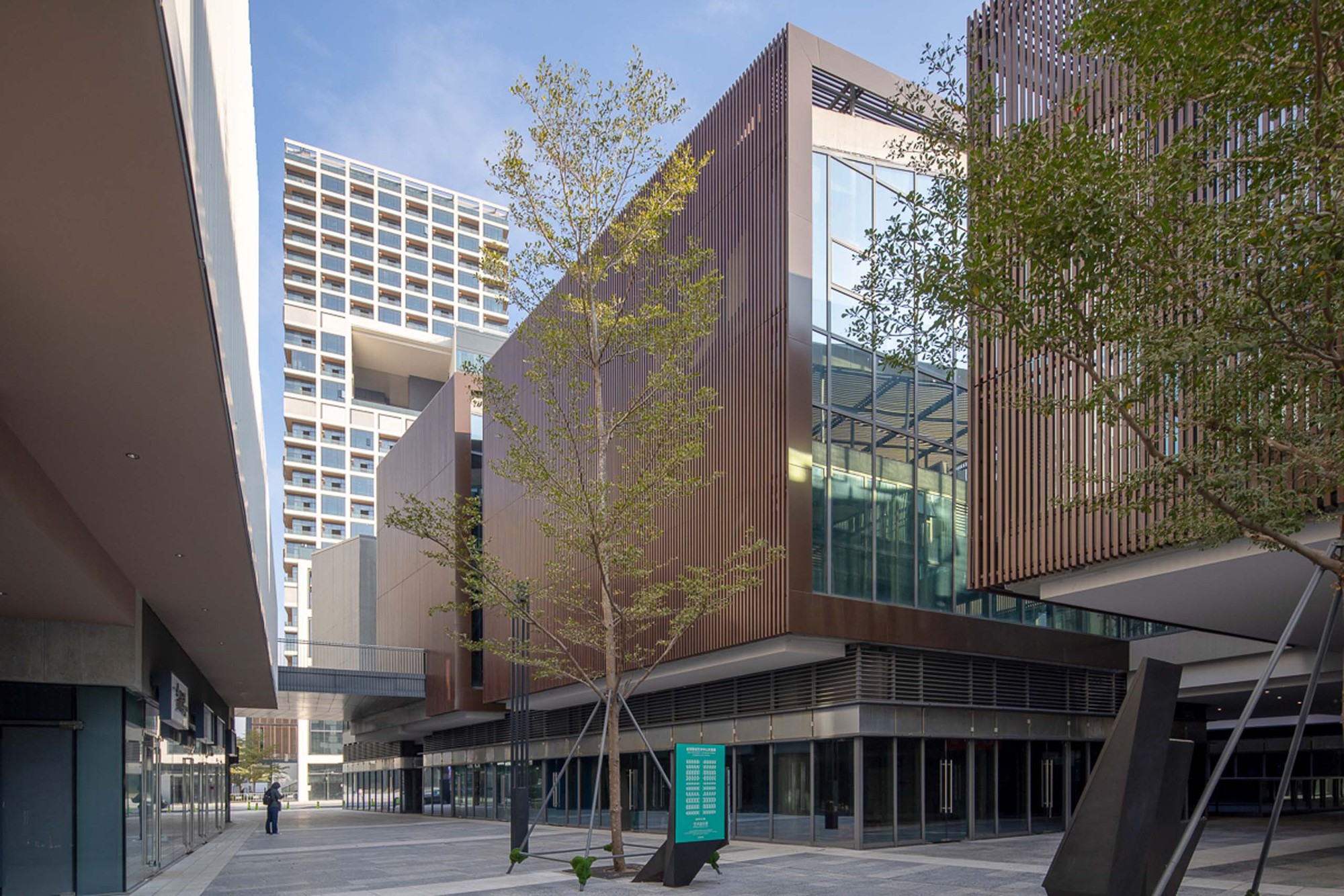 Gallery of Shenzhen International Art Design Center (iADC) Art Arcade ...