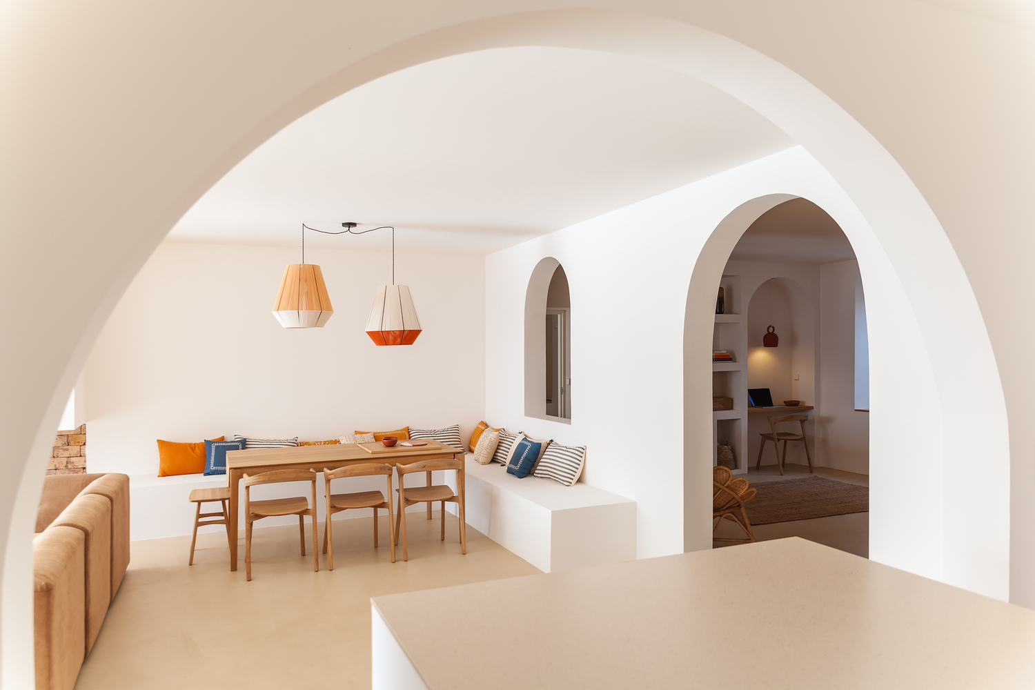 Gallery of 8 Design Solutions Creating Comfortable Interiors - 18