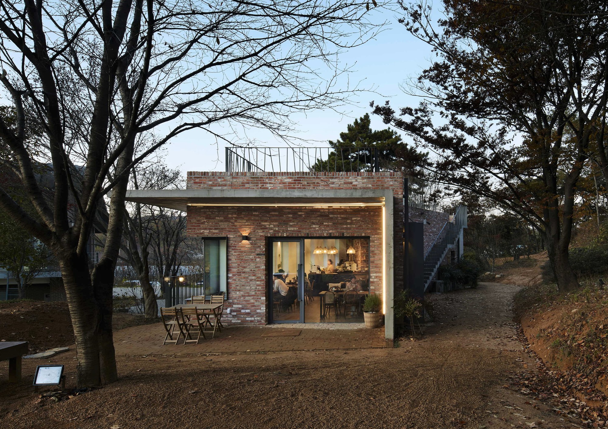 Gallery of Cafe Piora / studio_GAON - 21