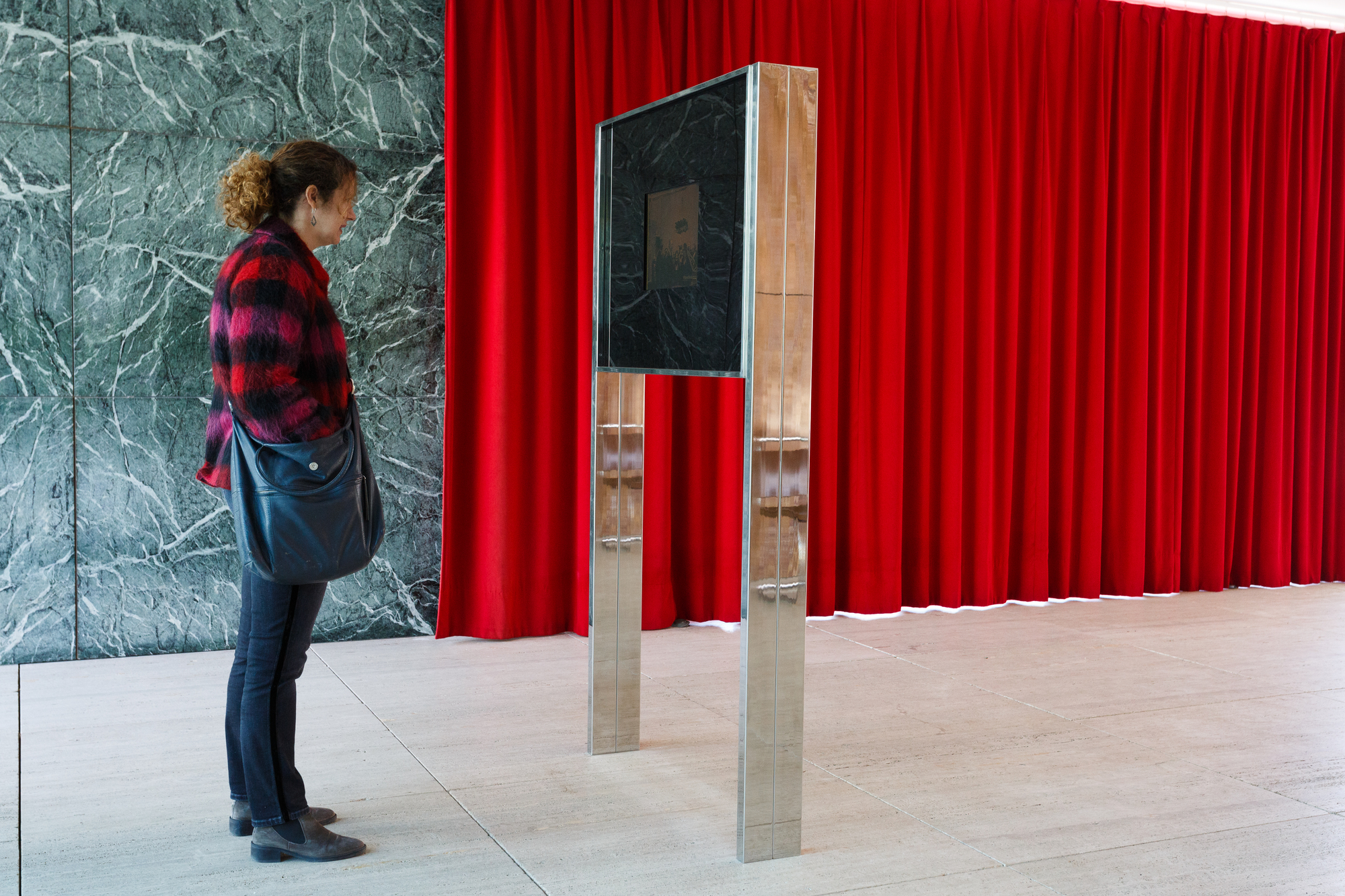 Gallery of Artistic Intervention "Re-enactment" Highlights Lilly Reich ...