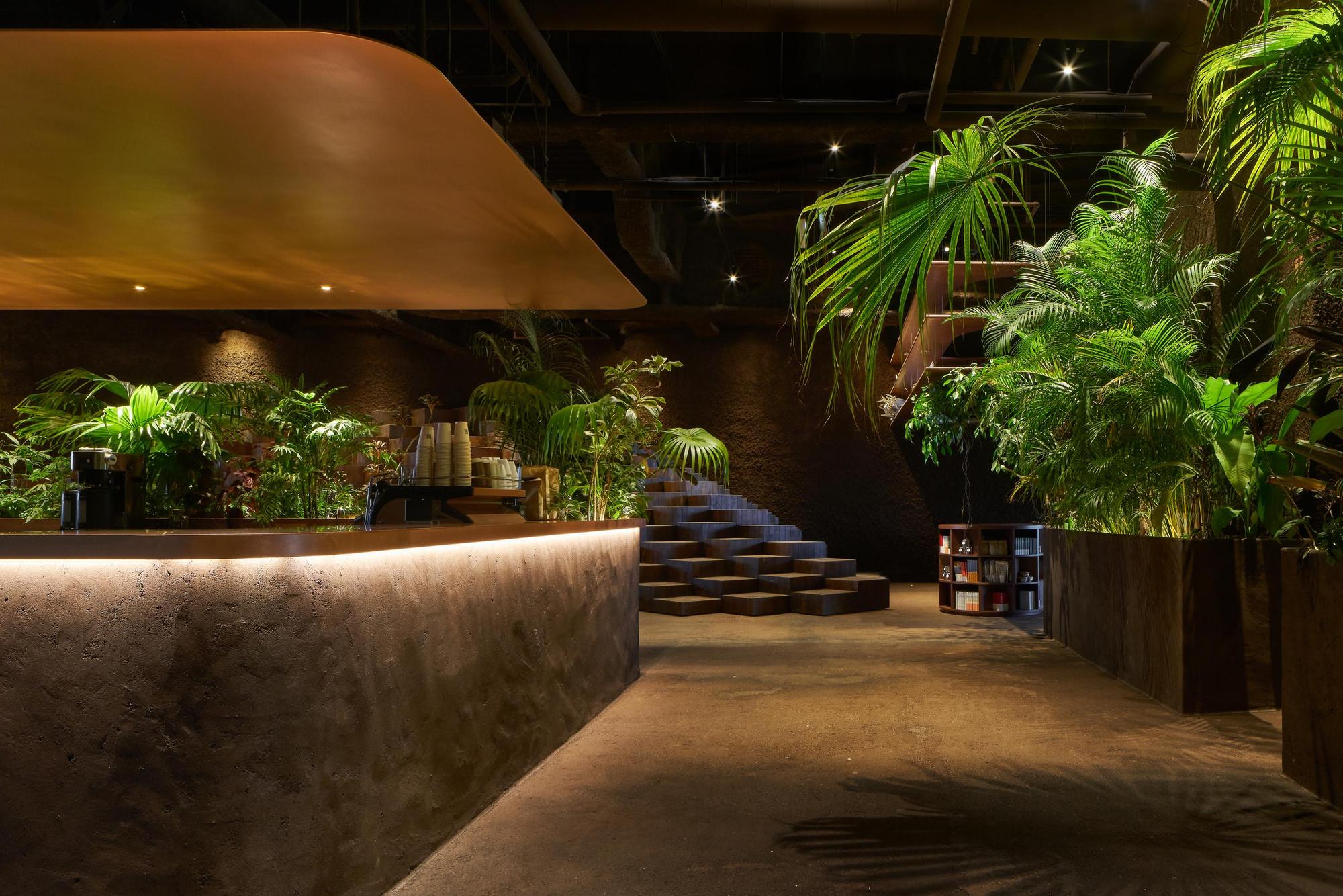 Gallery of Indoor Landscaping: 30 Projects that Bring Life into ...