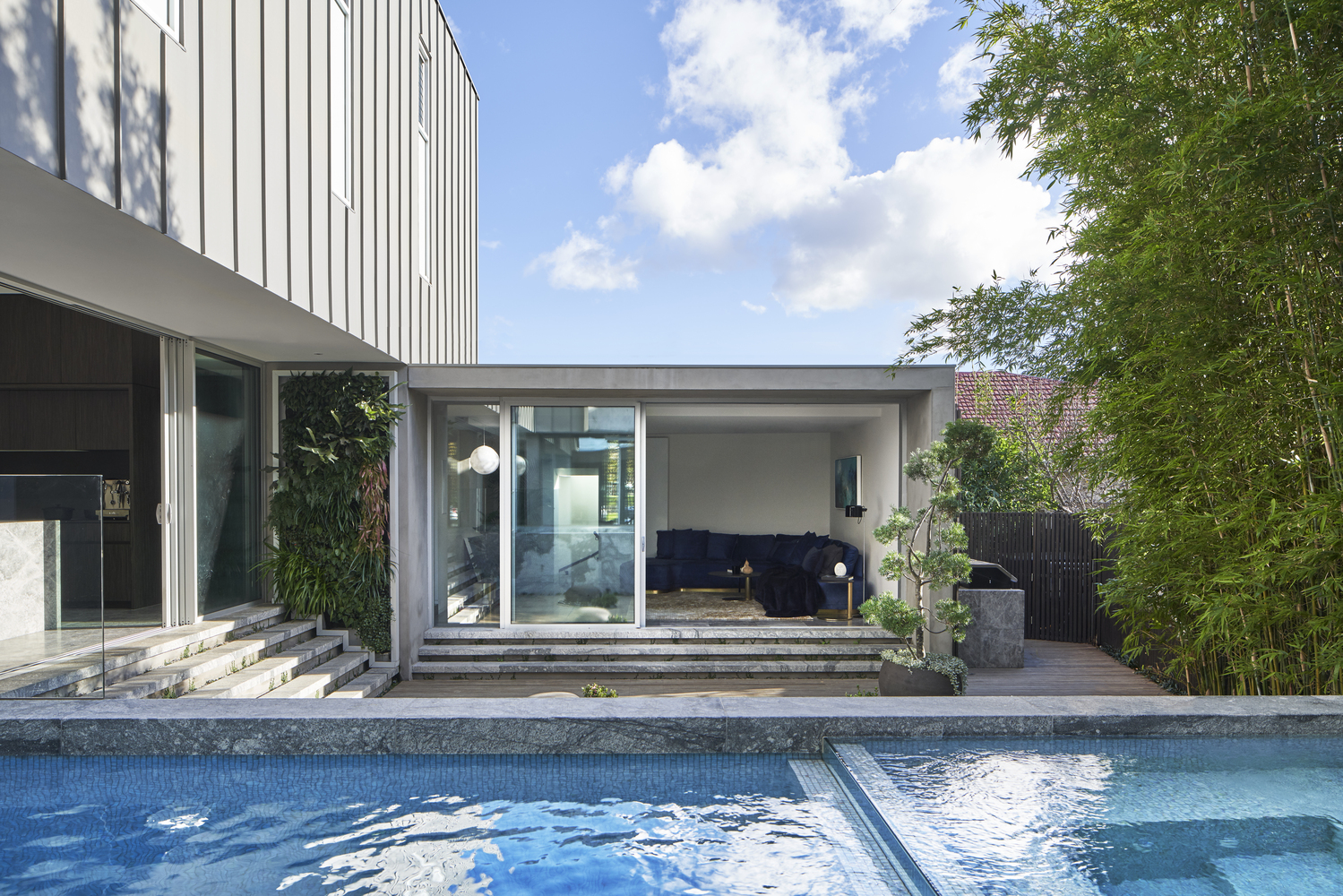 Gallery of St. Vincent Place Residence / Coy Yiontis Architects - 25