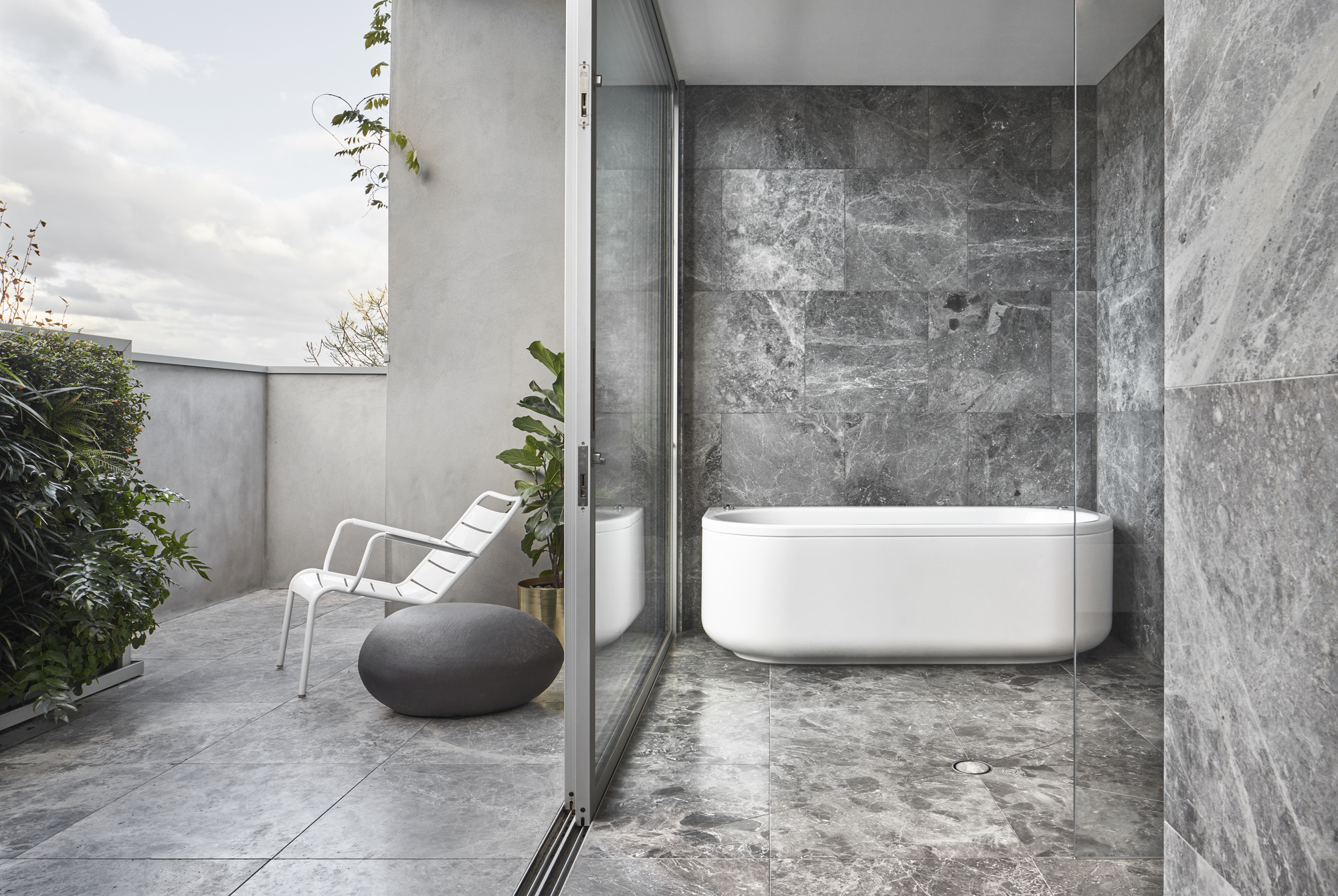 Gallery of St. Vincent Place Residence / Coy Yiontis Architects - 19