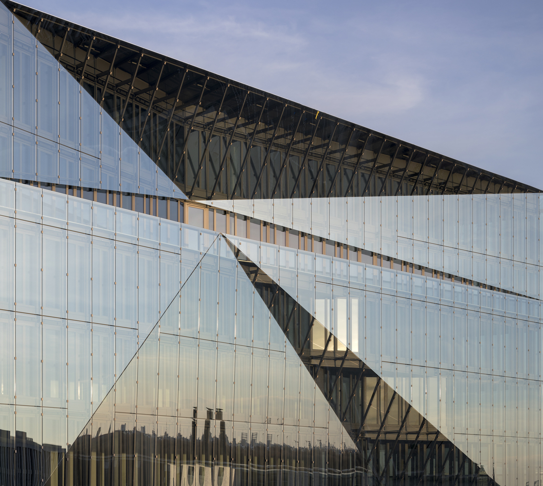 Gallery of cube berlin Smart Office Building / 3XN - 19