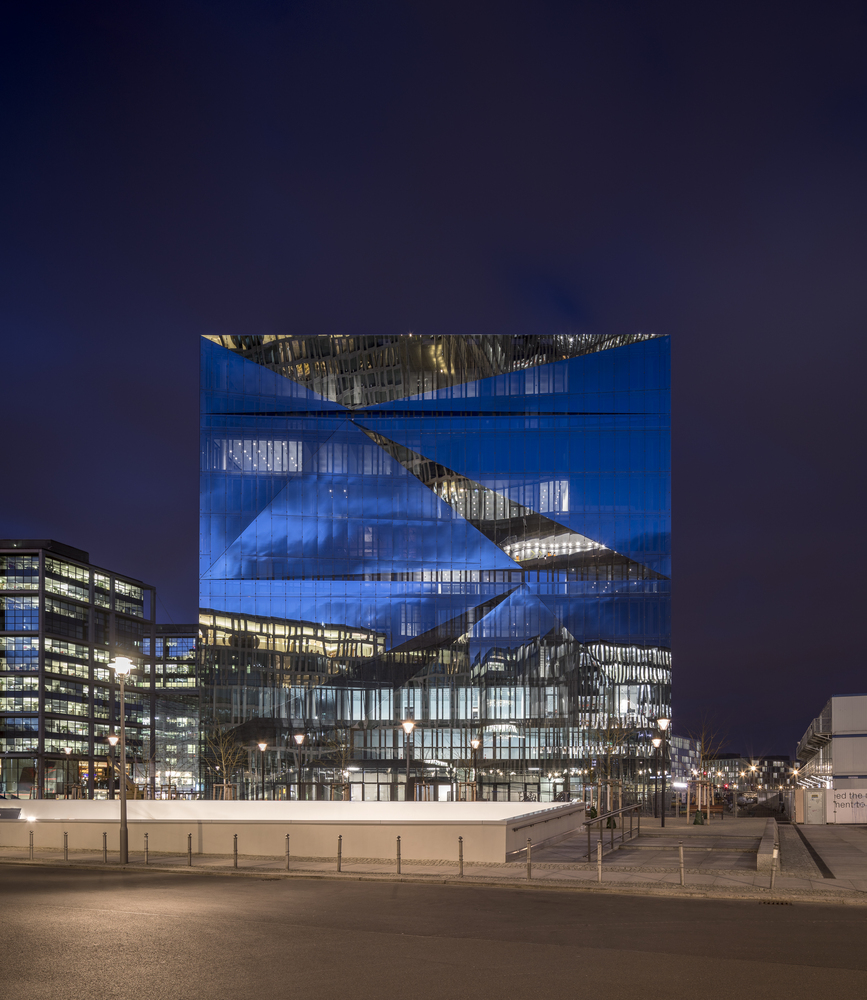 Gallery of cube berlin Smart Office Building / 3XN - 10
