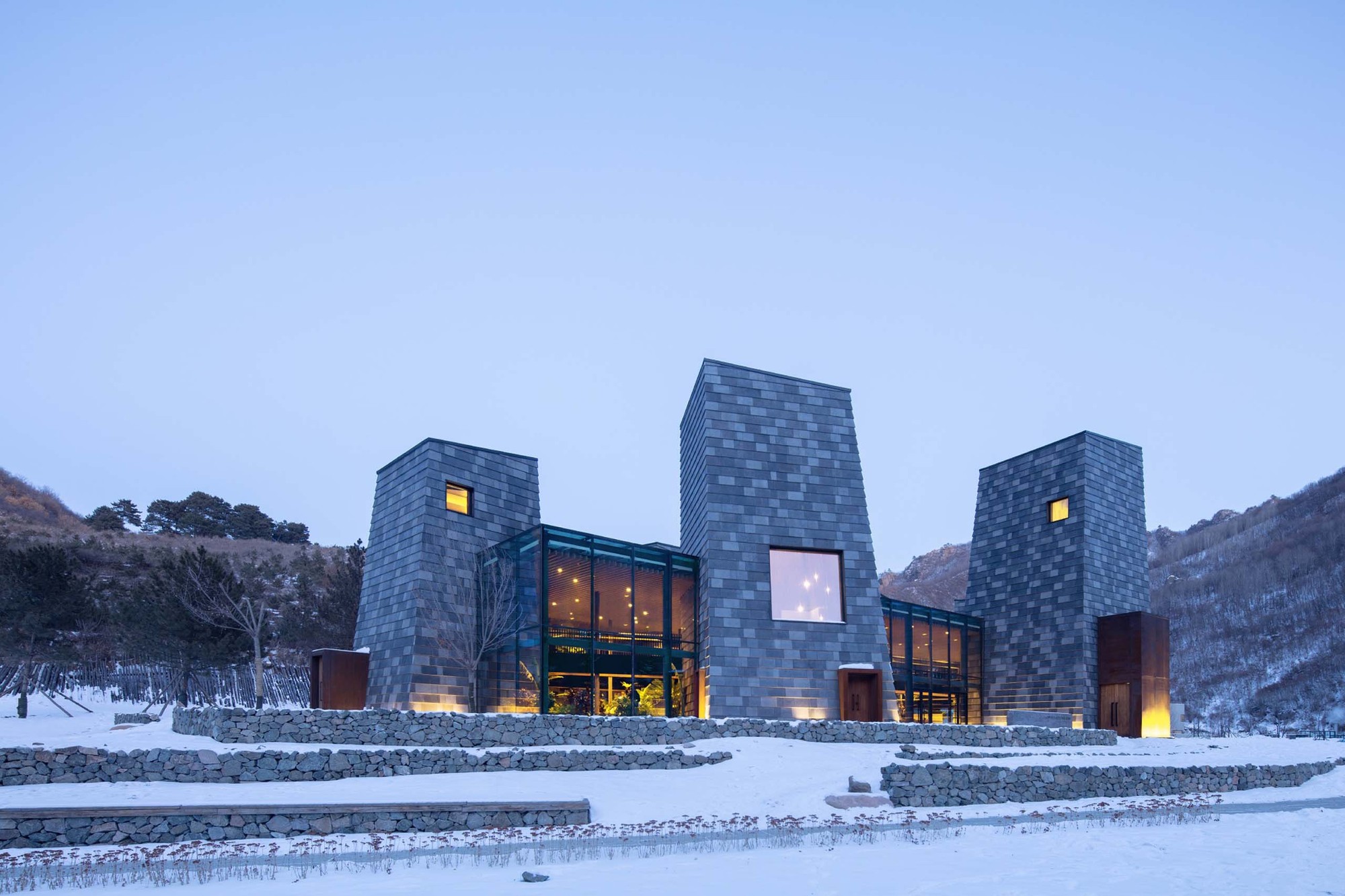 Gallery of Forest Valley Hot spring Center / B.l.U.E. Architecture ...