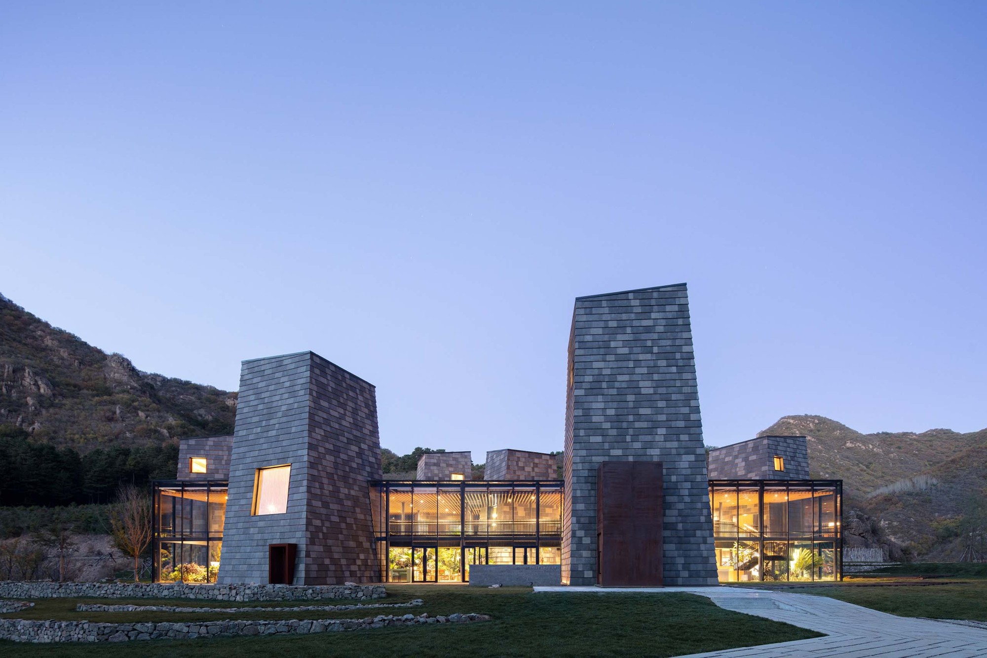Gallery of Forest Valley Hot spring Center / B.l.U.E. Architecture ...