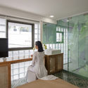Glass-block Micro House / ROOM+ Design & Build | ArchDaily