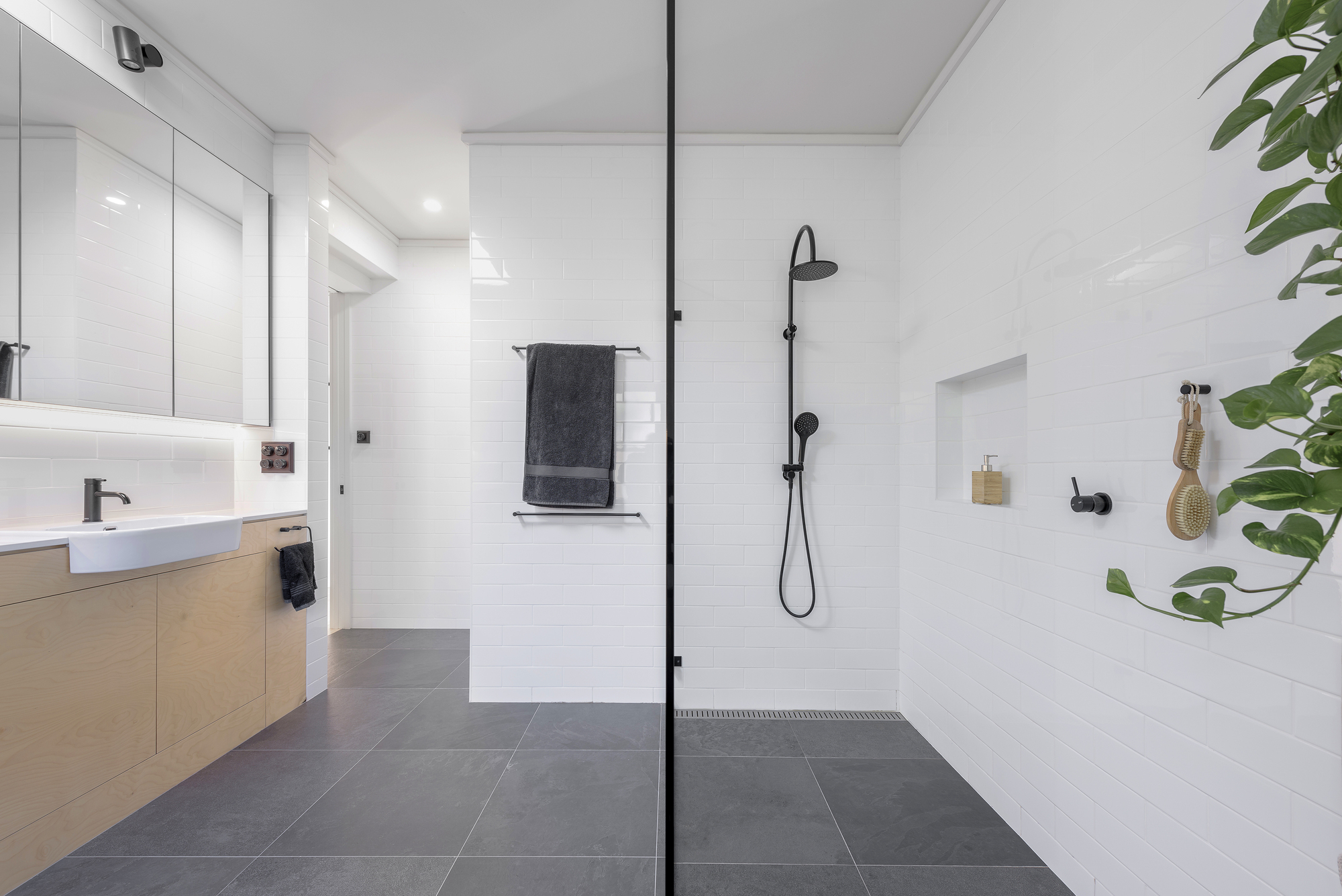 Gallery of Elm Grove House / Ben Walker Architects - 12