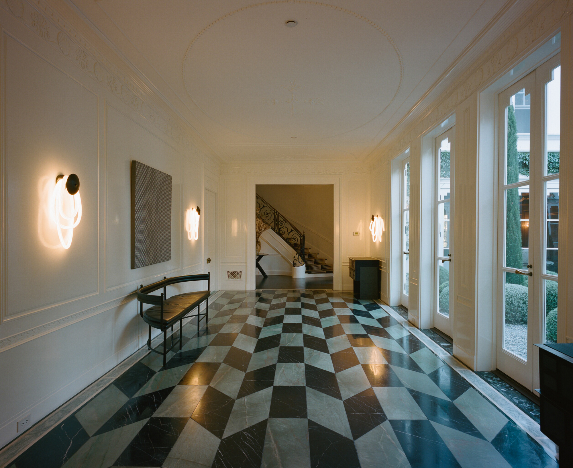 Gallery of Modern and Vintage Meet Within this Hollywood Residence - 2