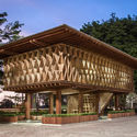 Microlibrary Warak Kayu / SHAU Indonesia | ArchDaily