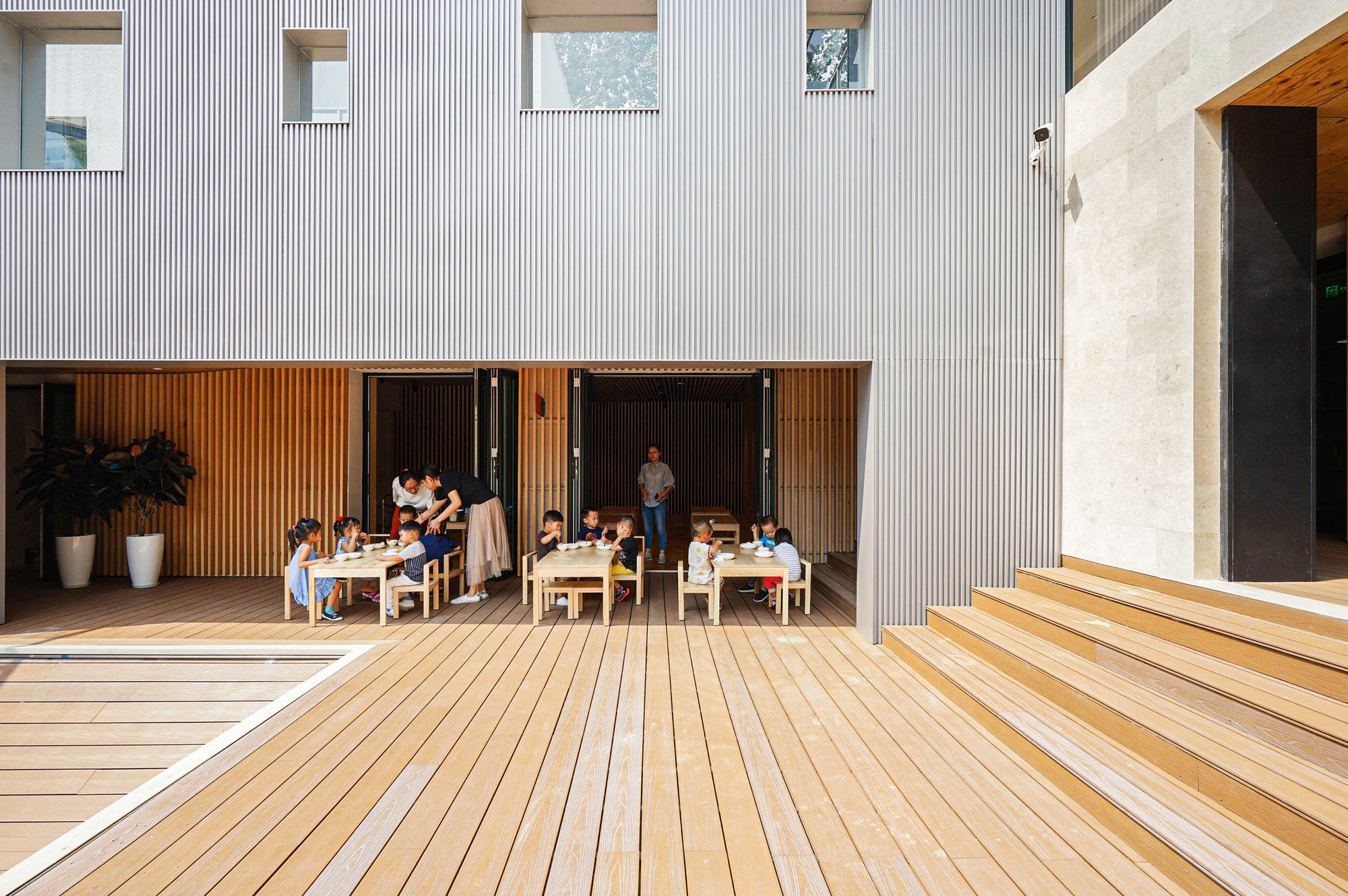 Gallery of IBG School / HIBINOSEKKEI + Youji no Shiro + Kids Design ...