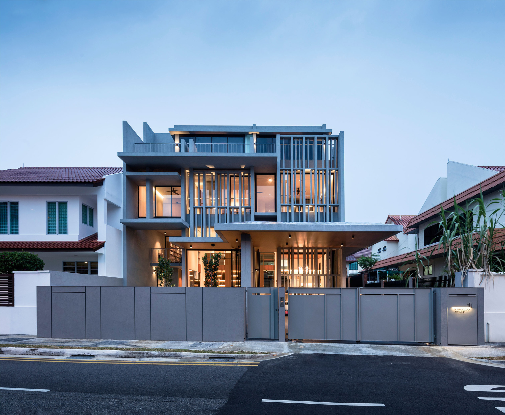 Gallery of A-Z House / Park + Associates - 14