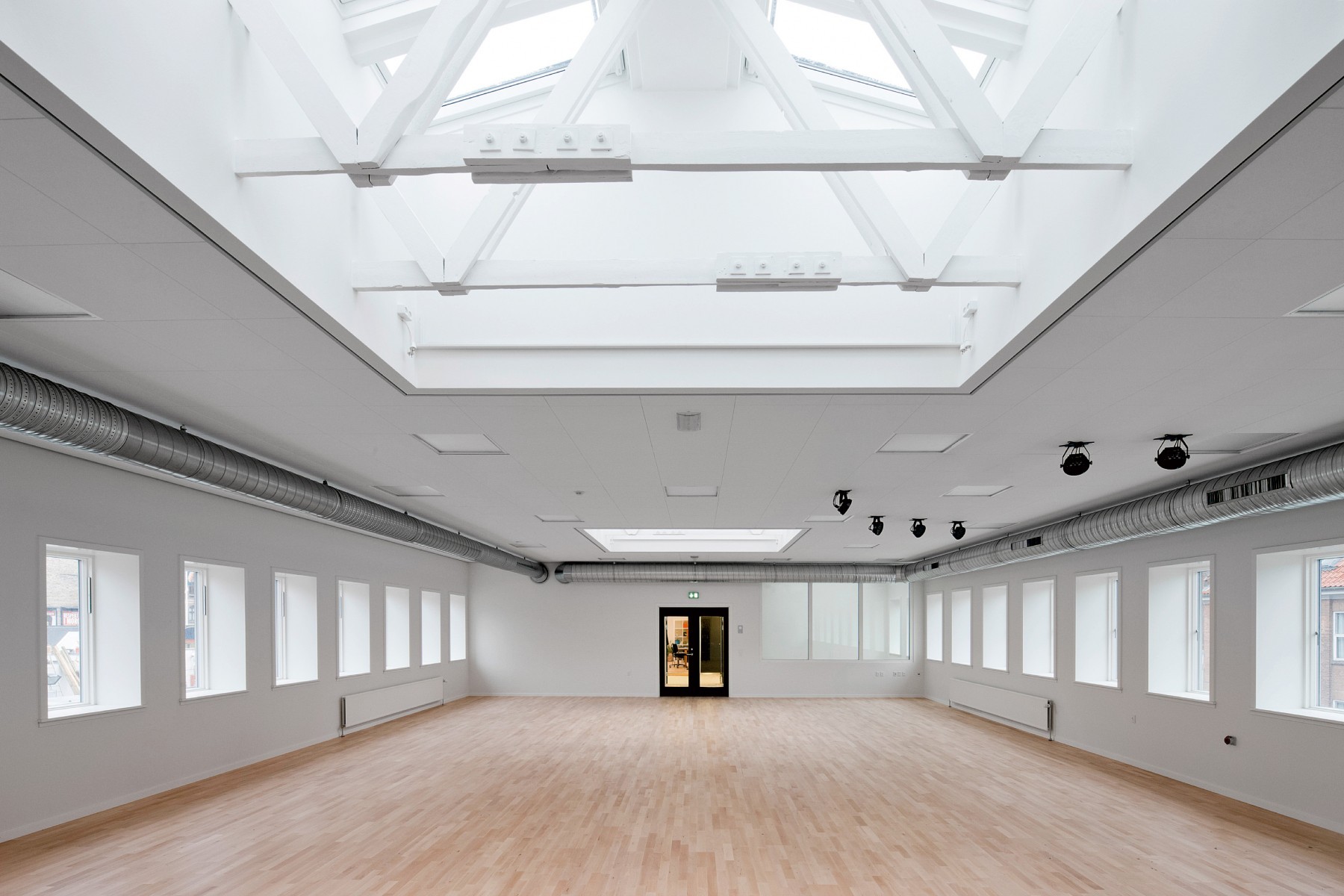 Gallery of Healthy Living: How Natural Light and Fresh Air Transform ...