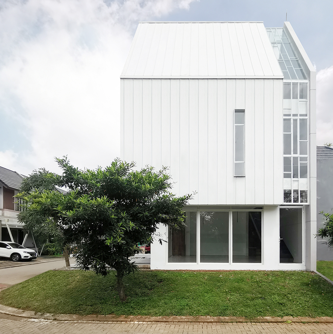 Galería de Casa A / Semiotic Arsitek - 5