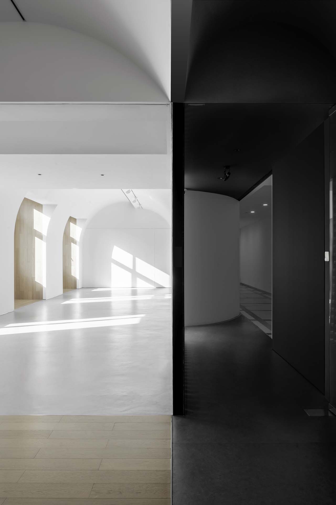 Gallery of Cambered Ceiling Drawing Studio / N+A Studio - 3