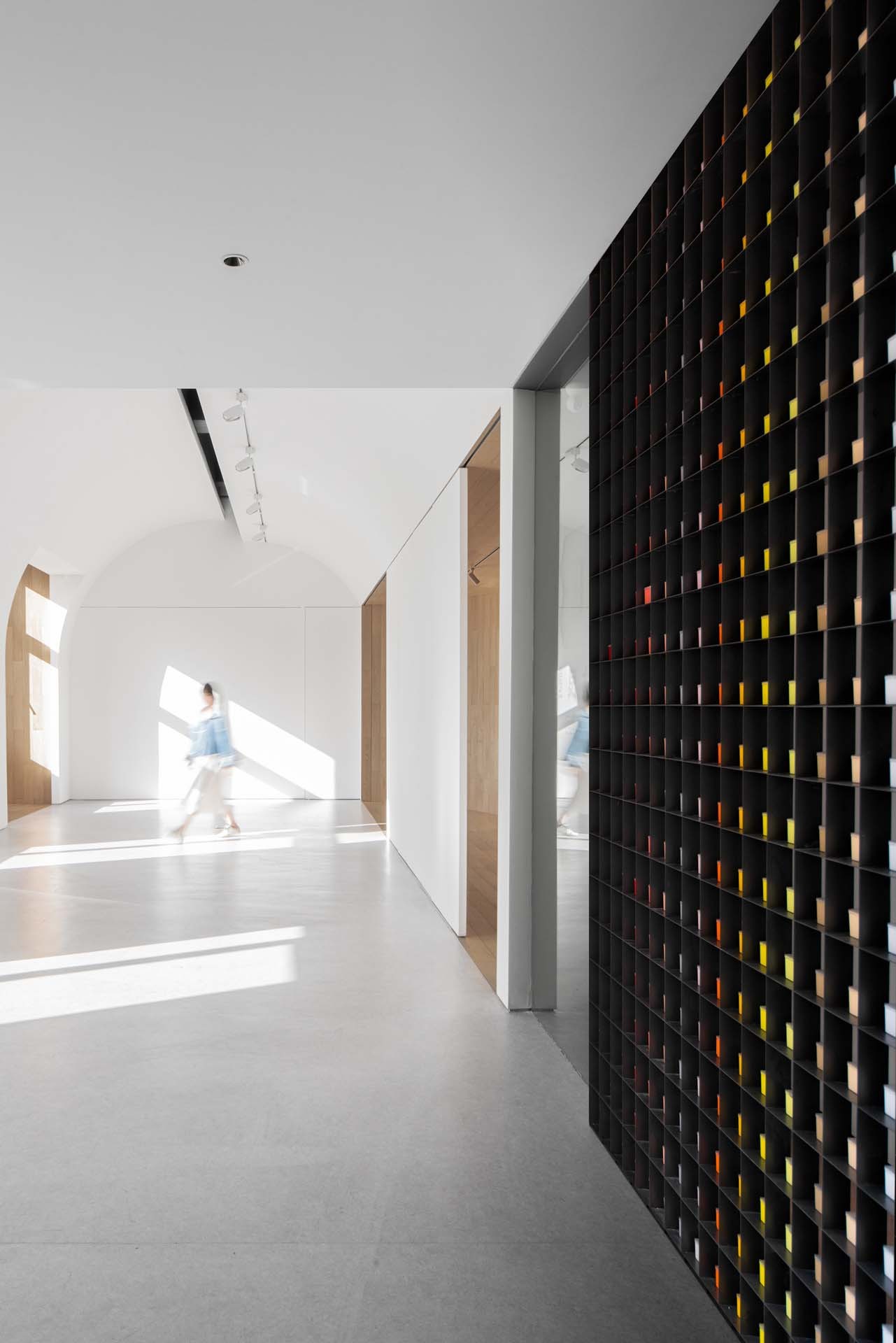 Gallery of Cambered Ceiling Drawing Studio / N+A Studio - 6