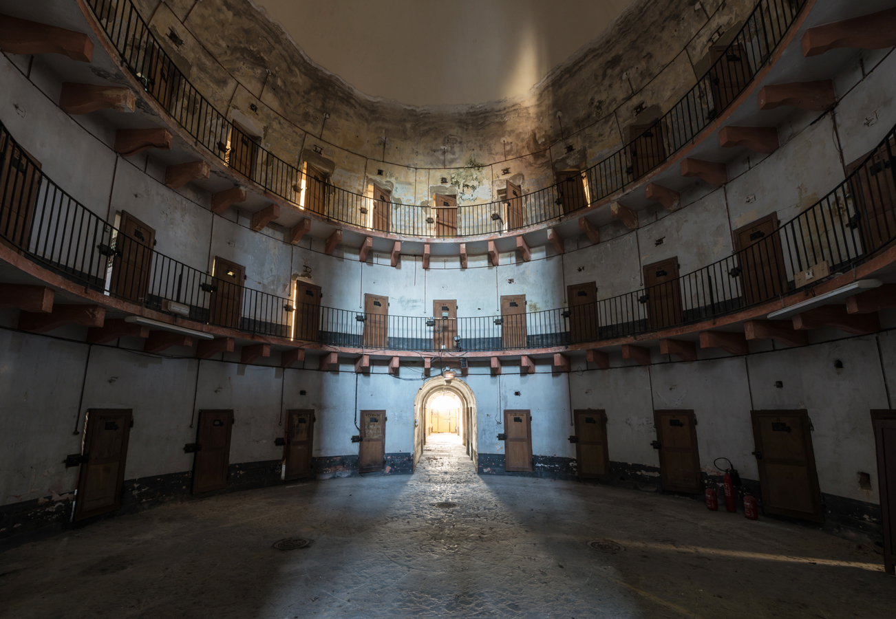 Gallery of The Architecture of Surveillance: The Panopticon Prison - 12