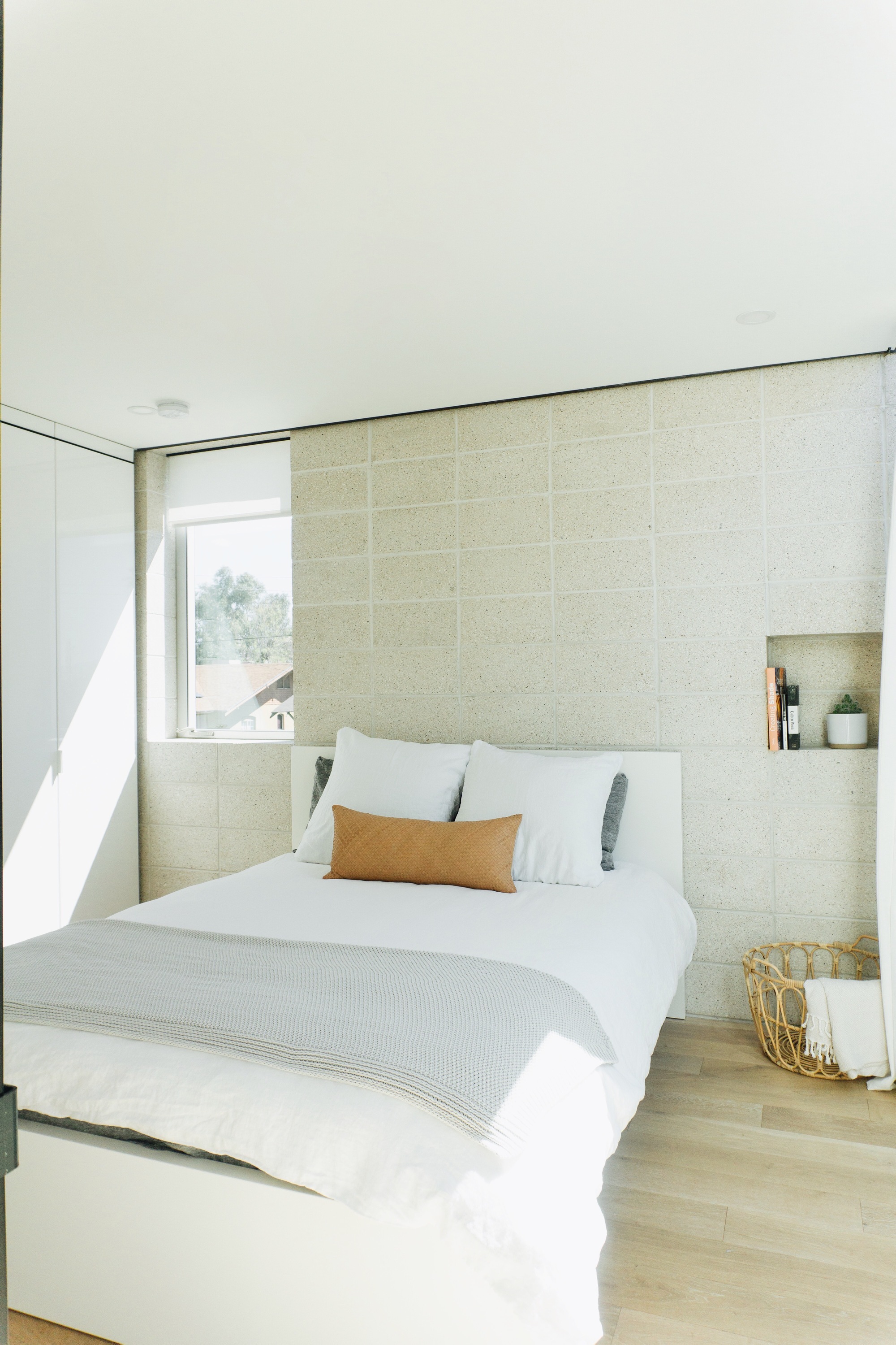 Gallery of White Stone Flats / benjamin hall design - 20