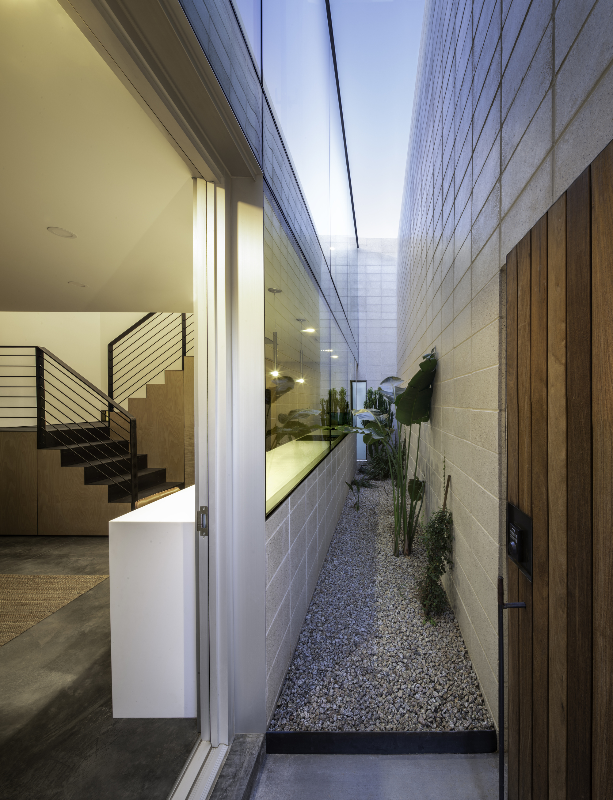 Gallery of White Stone Flats / benjamin hall design - 23